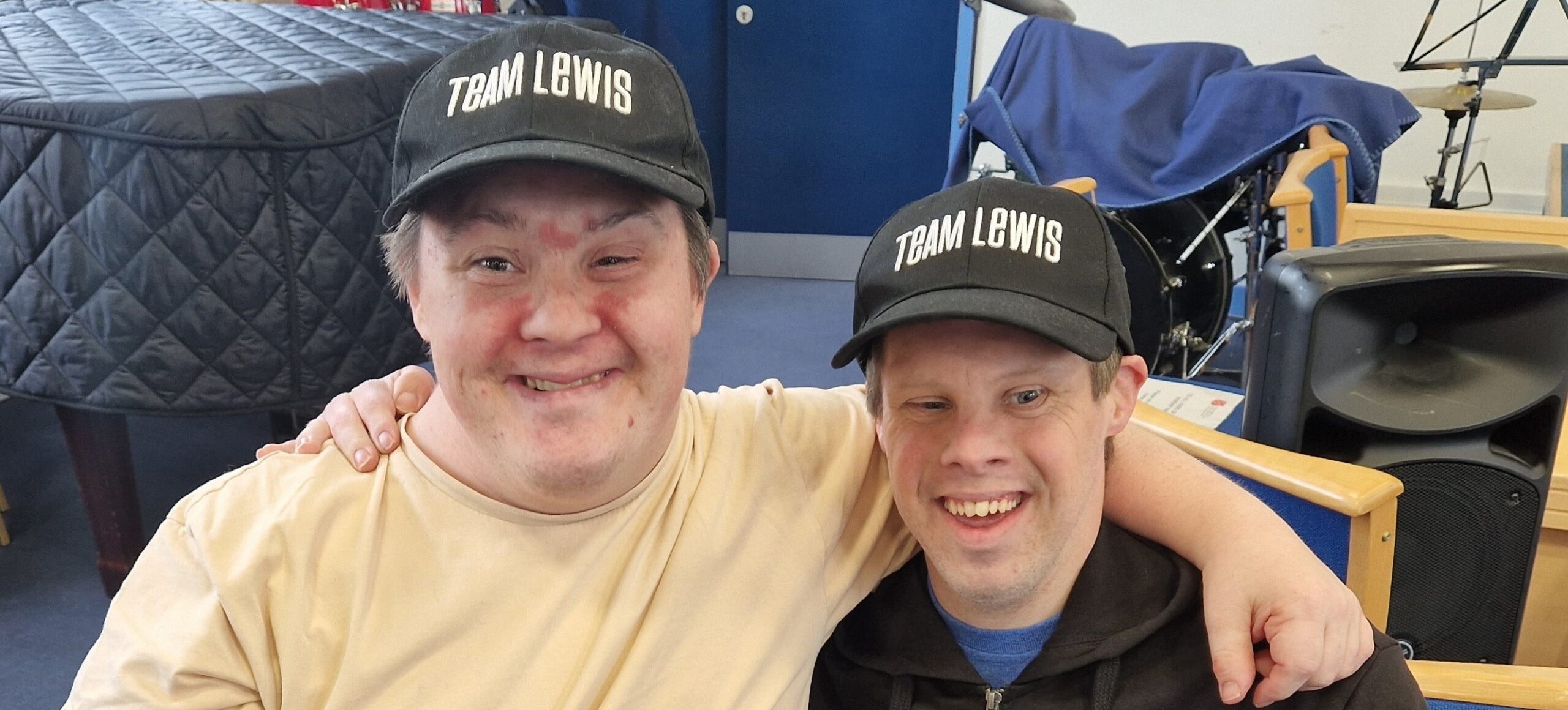 TEAM LEWIS FOUNDATION - The Music Man Project UK